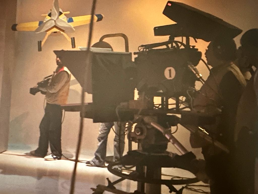 El Once, 64 aniversario | ¿Quiénes están en los estudios de grabación ...