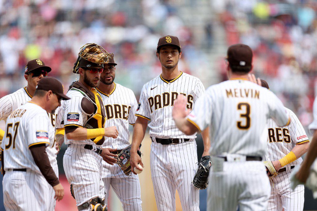 Padres vence a Gigantes y domina la serie en CDMX • Once Noticias