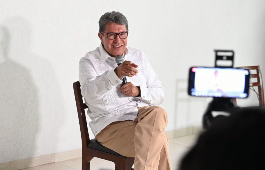 Monreal celebra exhorto del Presidente sobre espectaculares • Once Noticias