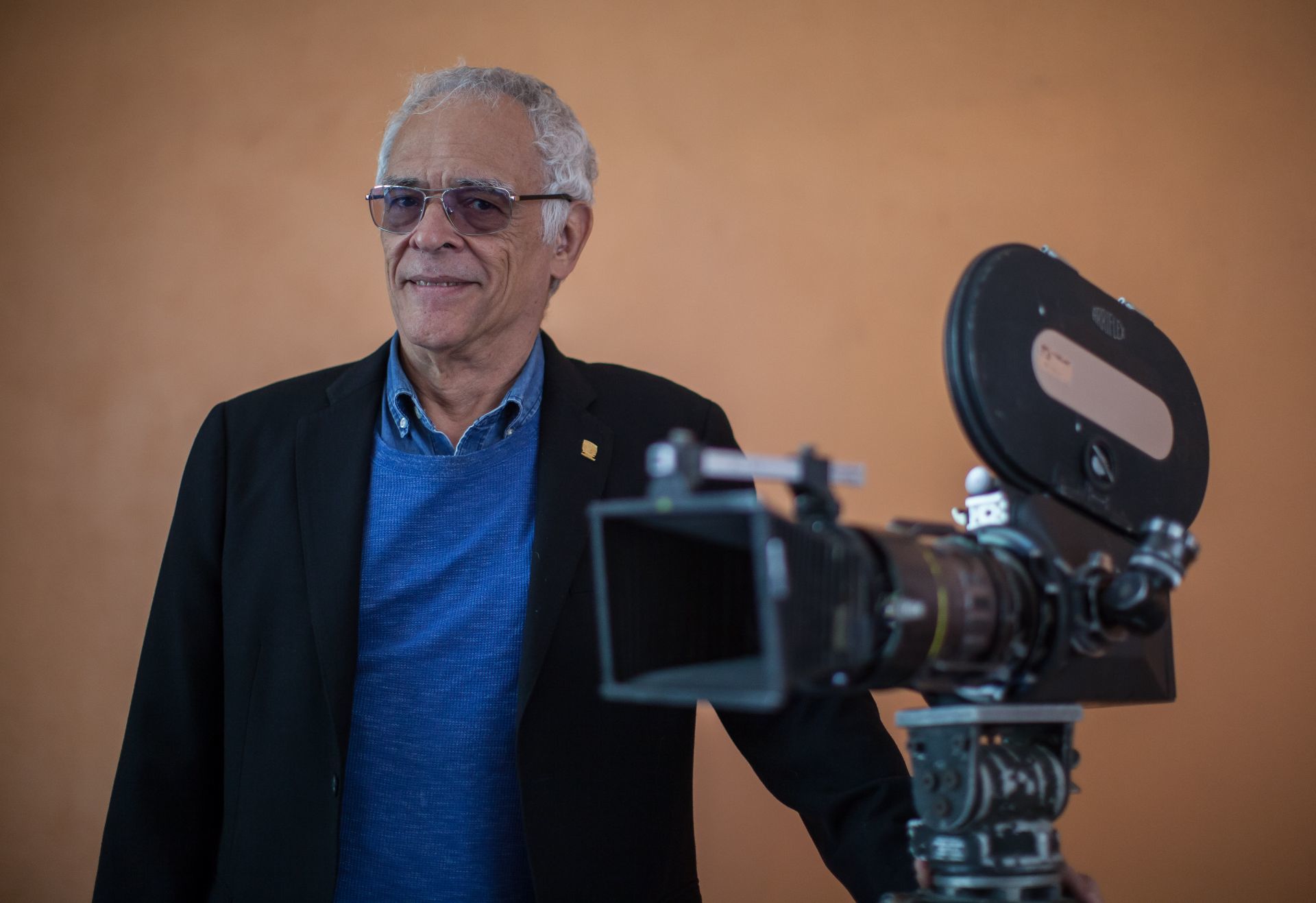 El cineasta Juan Mora Catlett recibirá el Ariel de Oro • Once Noticias