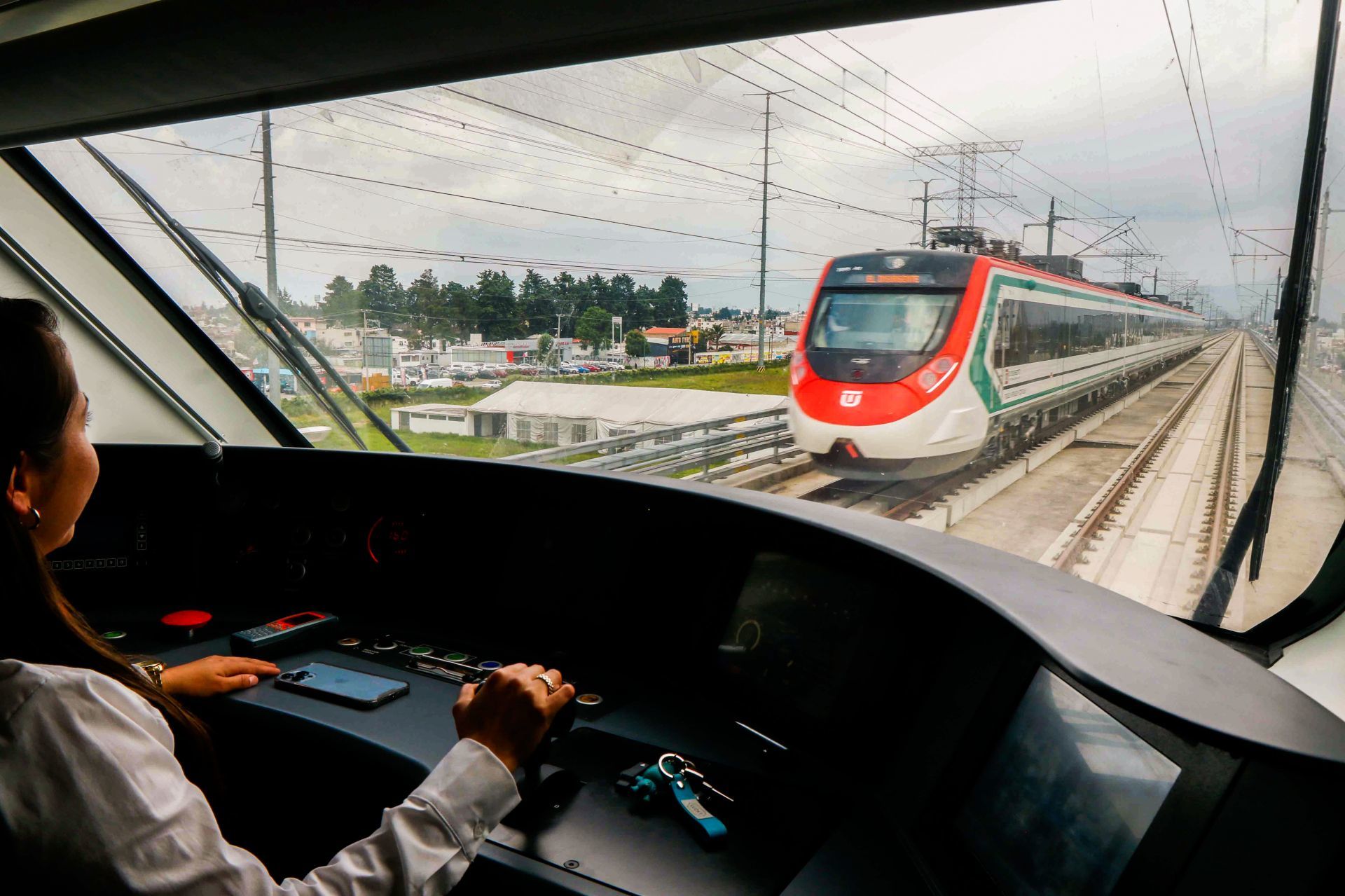 Conoce el Tren Interurbano México-Toluca “El Insurgente” • Once Noticias