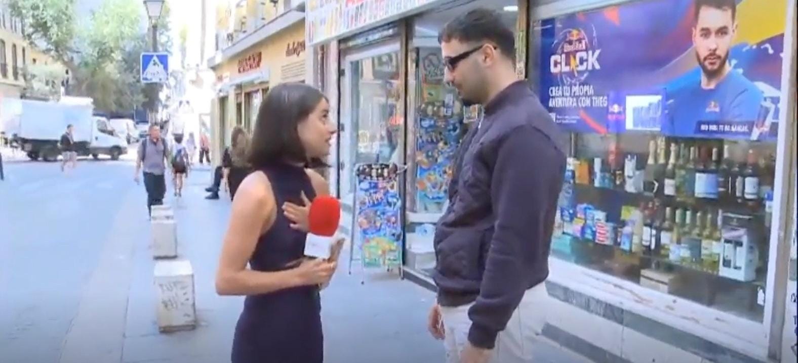 Reportera española es agredida durante transmisión en vivo • Once Noticias